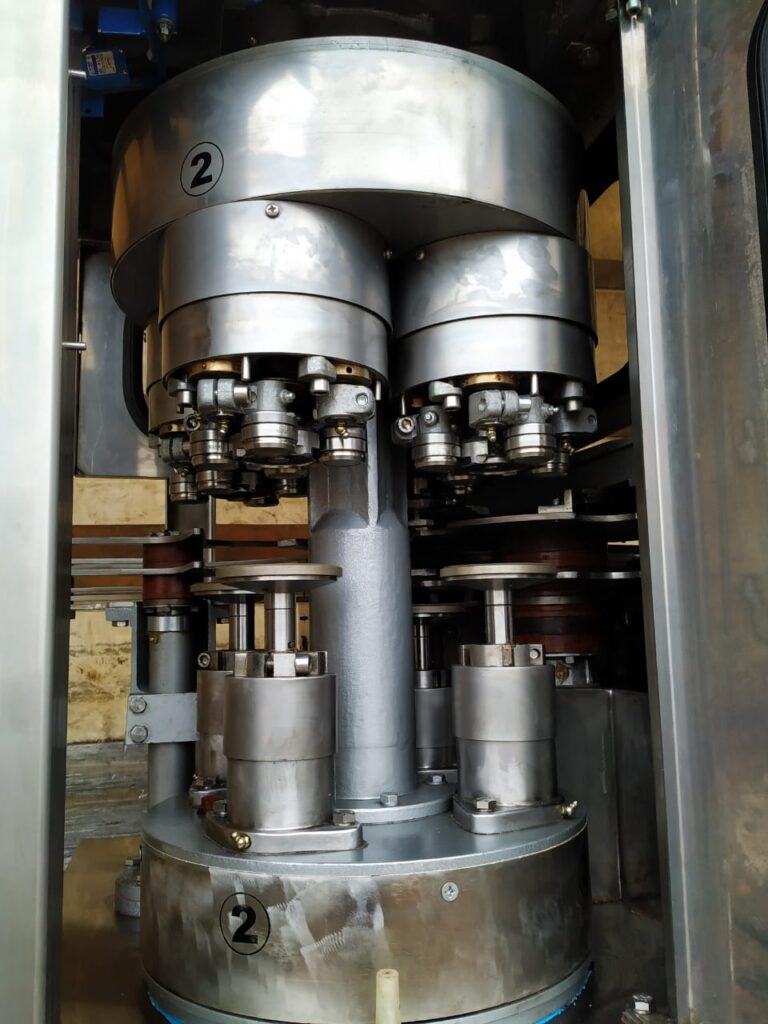 Automatic seaming machine (round cans) – Faguri